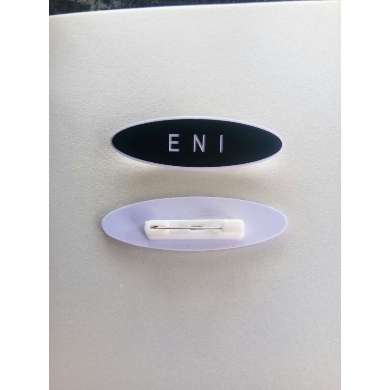 Jual Name tag lonjong / nama dada lonjong ( peniti ) | Shopee Indonesia