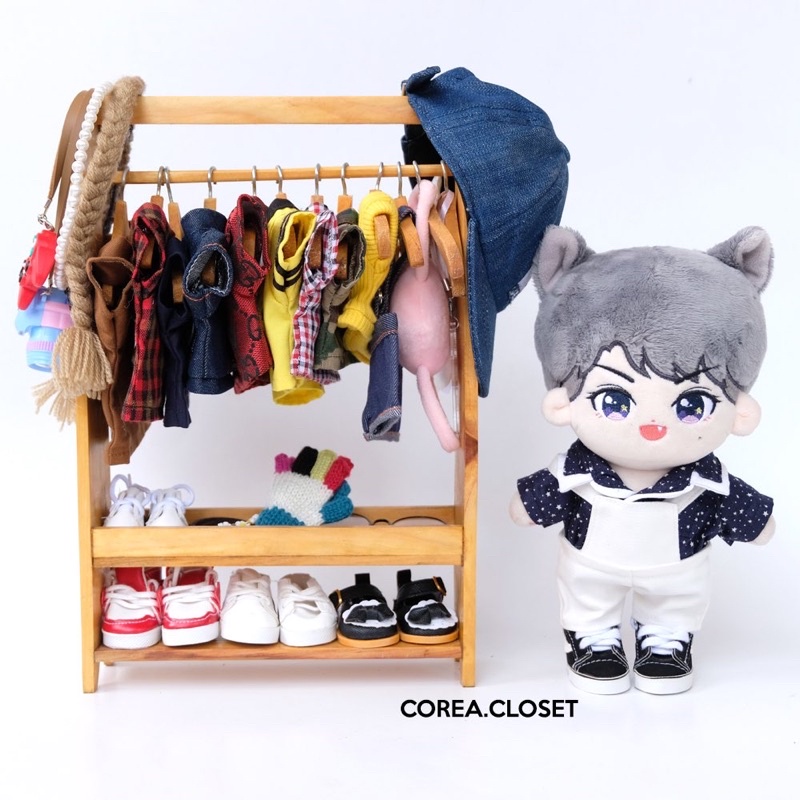 Jual Kpop doll furniture cupboards and hangers set Version 2 Lemari ...