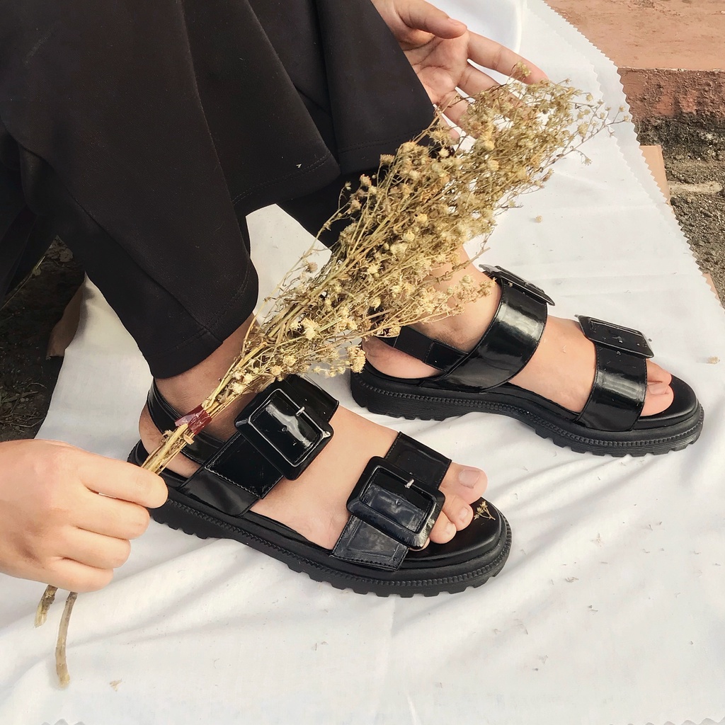 Jual Sandal cw/cewek sandal perempuan docmart || Wanaka FB - NUSE ...