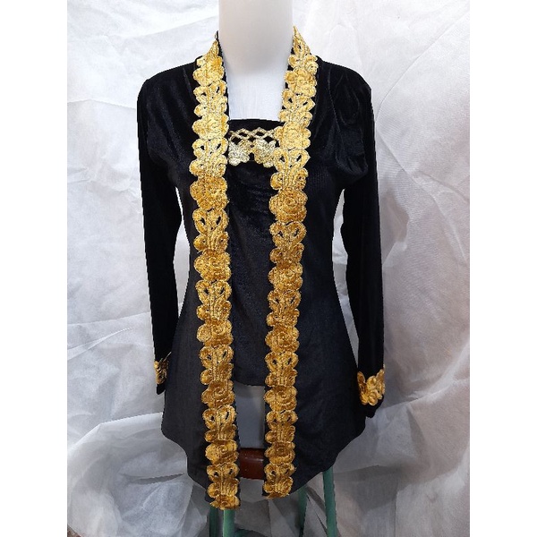 Jual kebaya bludru hitam domas bordir ulir | Shopee Indonesia