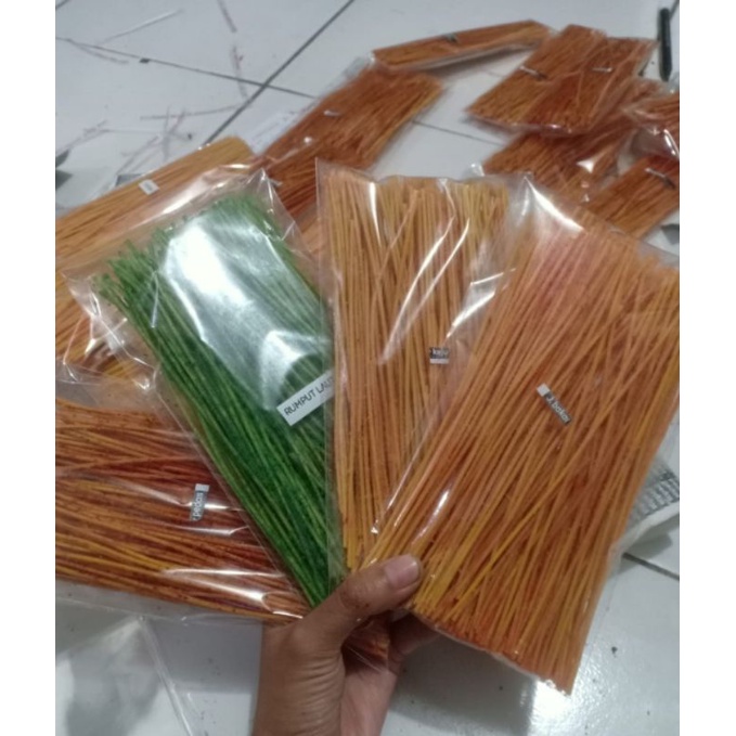 Jual Cemilan Mie lidi kiloan jajanan jadul 250 gr (baca deskripsi ...