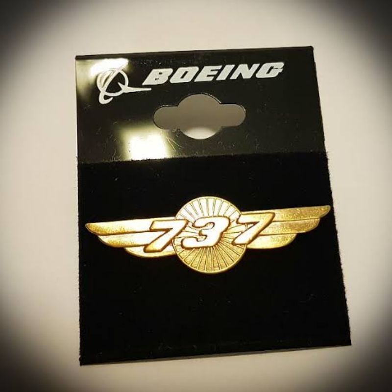 Jual Pin 737 / PIN Boeing / Bross boeing Garuda Lion Batik ORIGINAL ...