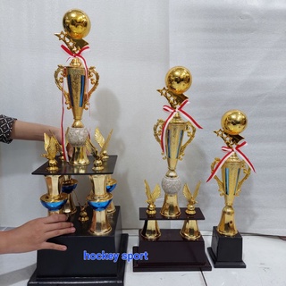 Jual Trophy Piala 4 Kaki 2 Kaki Trophy Sepak Bola Futsal Custom Tulisan ...