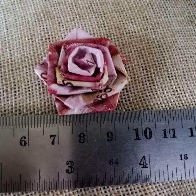 Jual Replika bunga mawar uang mainan accesories mahar hiasan mahar ...