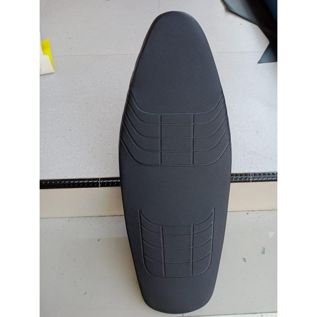 Jual Jok slim Beat new fi karbu street pop hitam polos - Jok slim honda ...