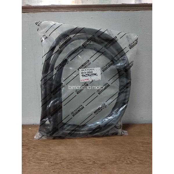 Jual karet run channel depan kanan innova | Shopee Indonesia