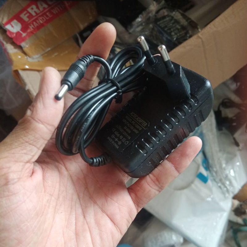 Jual ADAPTOR ROUTER/HUB DLINK 12V 1 AMPER JACK KECIL | Shopee Indonesia