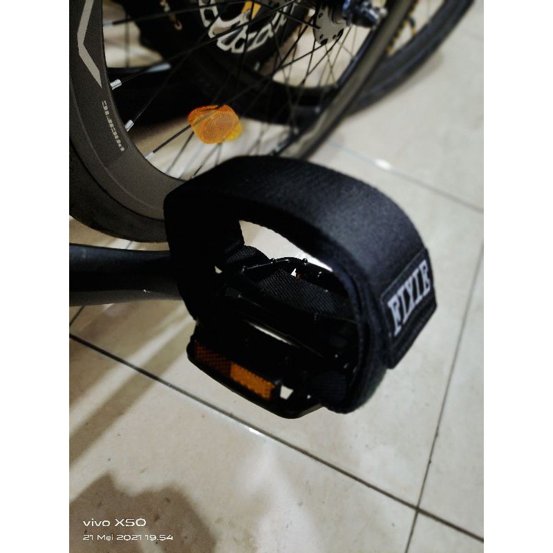 Jual pedal Aloy strap fixie hitam polos | Shopee Indonesia