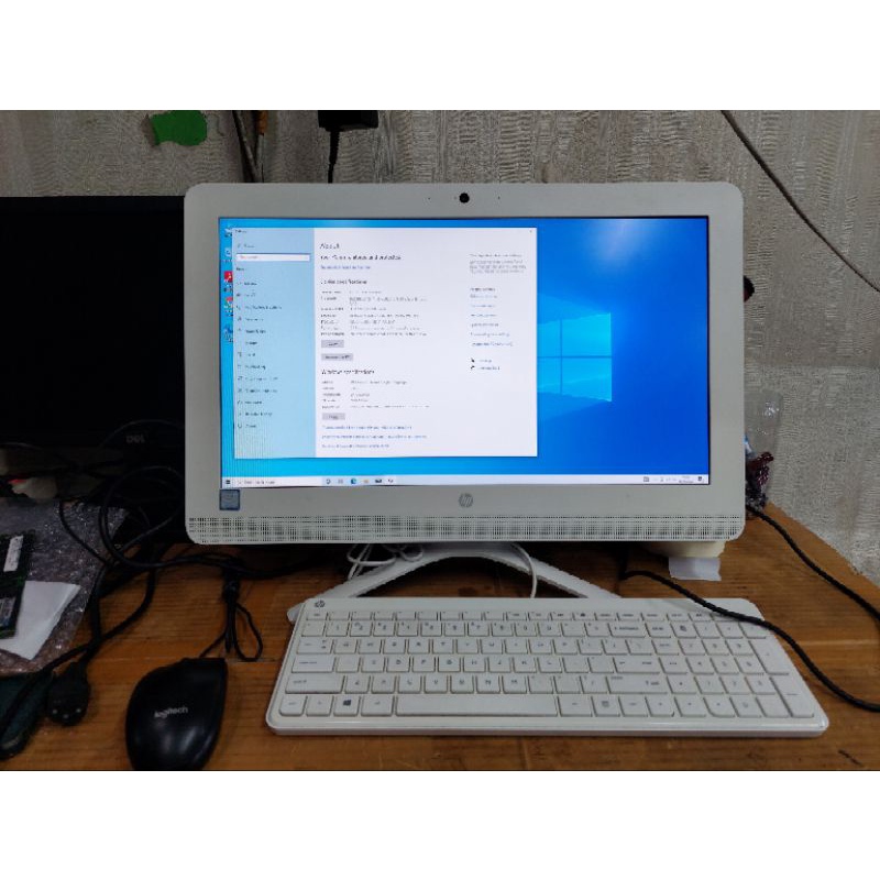 Jual PC ALL IN ONE AIO HP I5-7200U RAM 4GB-HDD 1TB-DVD MULUS | Shopee ...
