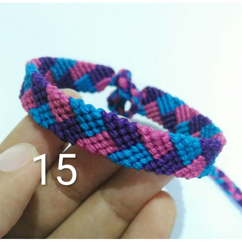 Jual Macrame bracelet / gelang macrame 08 | Shopee Indonesia