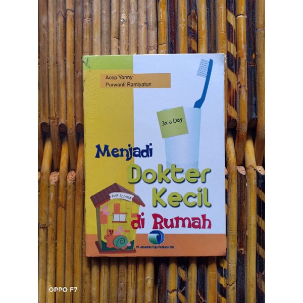 Jual BUKU MENJADI DOKTER KECIL DI RUMAH | Shopee Indonesia