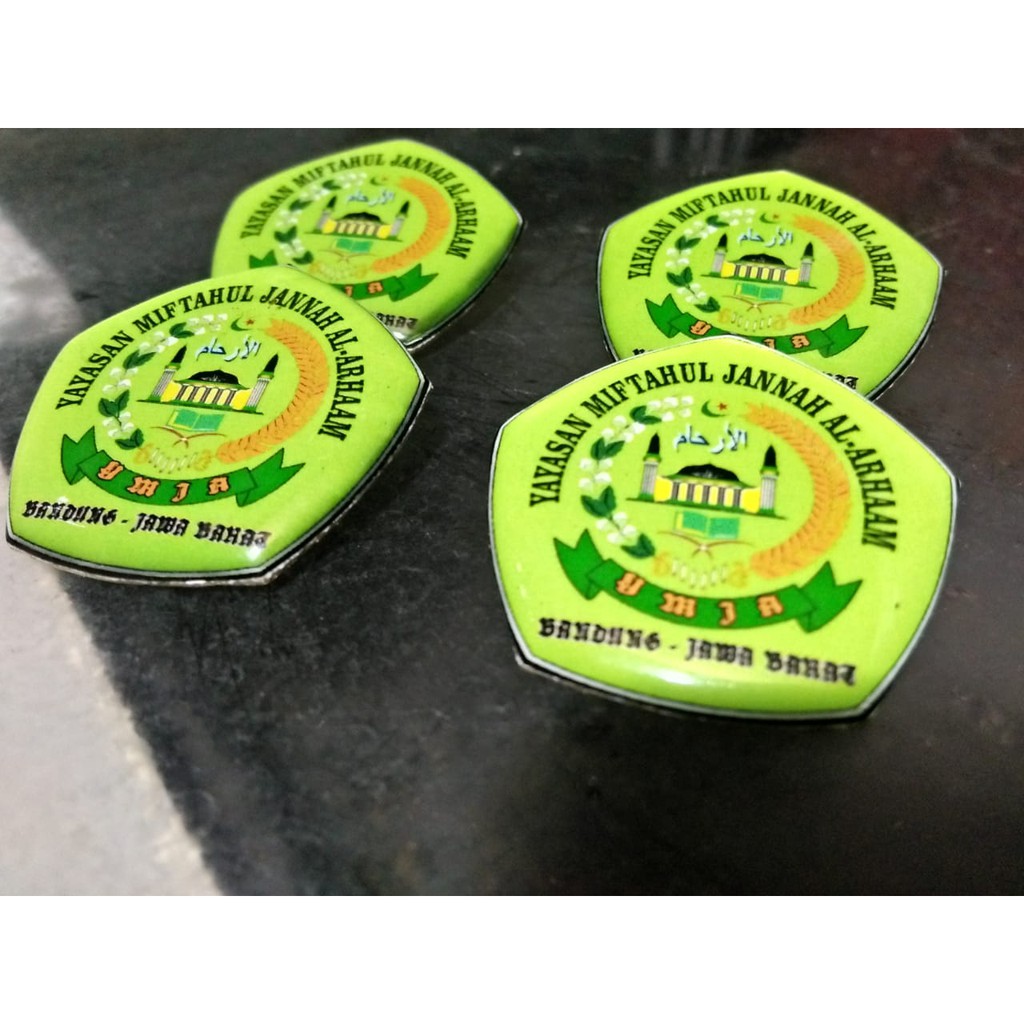 Jual PIN RESIN CUSTOM UKURAN 3cm (penitik) | Shopee Indonesia