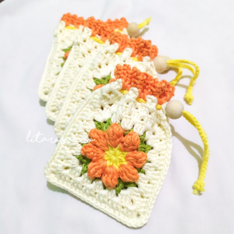 Jual Flower Pouch / Pouch Rajut / Crochet Pouch | Shopee Indonesia