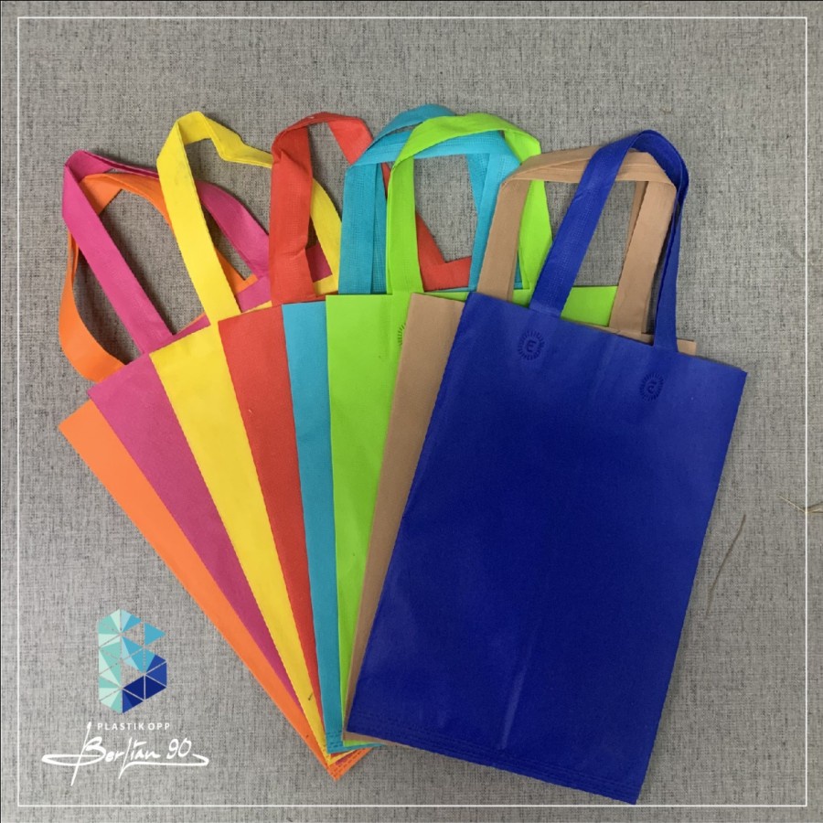Jual Goodie Bag Box 22x22x25 cm Tas Spunbond Alas Kotas Tas Kain ...