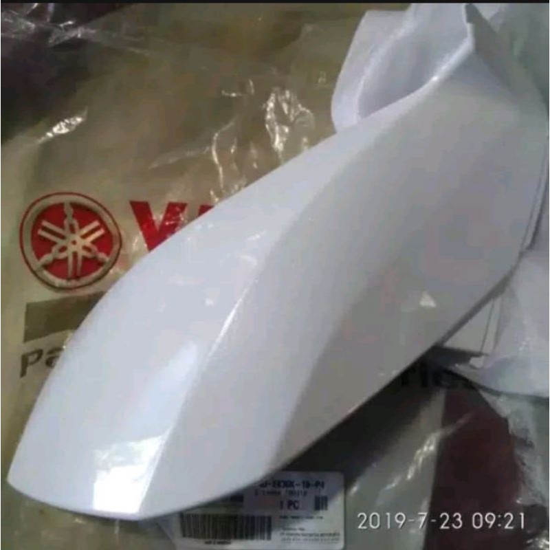 Jual COVER SAKU XEON RC XEON 125 KANAN PUTIH ORIGINAL YGP | Shopee ...