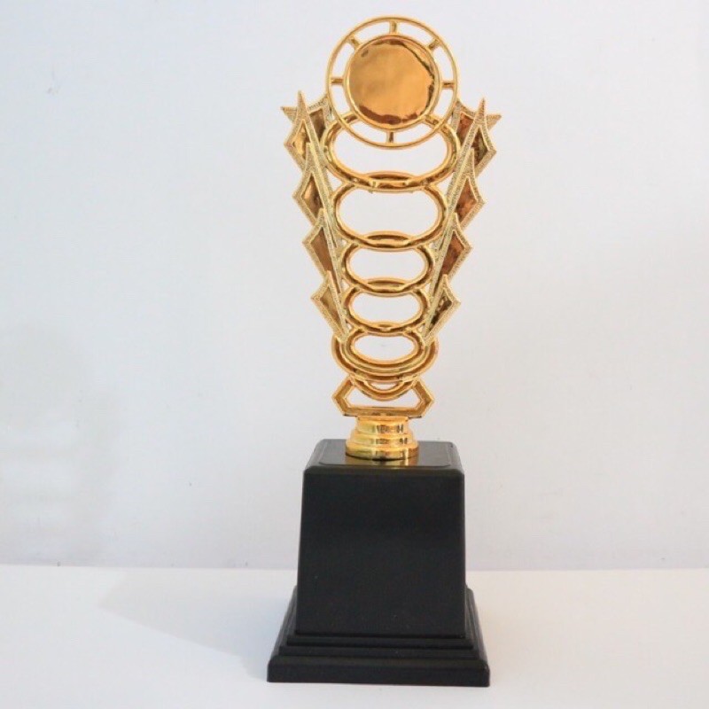 Jual Piala Sekolah Emas Susun PIALA PLASTIK MURAH TERSEDIA 33 MODEL ...