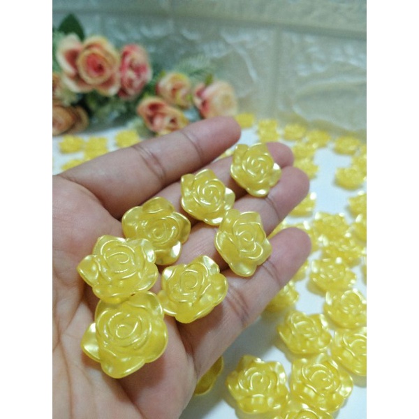 Jual Mote Bunga Mawar Akrilik 2cm warna cerah kilap/ Manik Mute Bunga ...