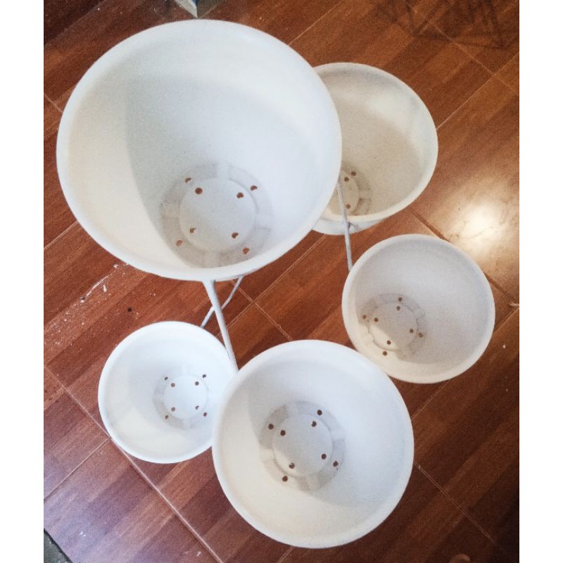 Jual standing pot tanaman uk pot 21 24 dan 27/ besi tebal 8mm dudukan ...