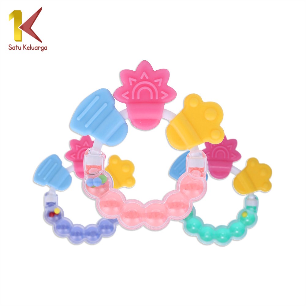 Jual Satu Keluarga Gigitan Bayi M71 Mainan Rattle Genggam Kerincingan ...