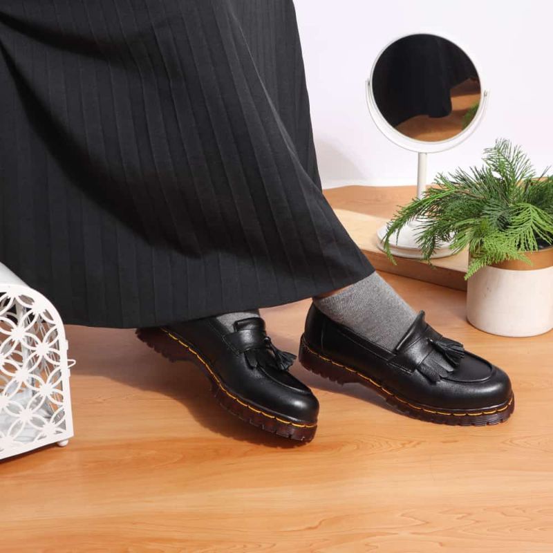Jual sepatu kulit wanita sepatu dokmart loafers tassel sepatu kulit ...