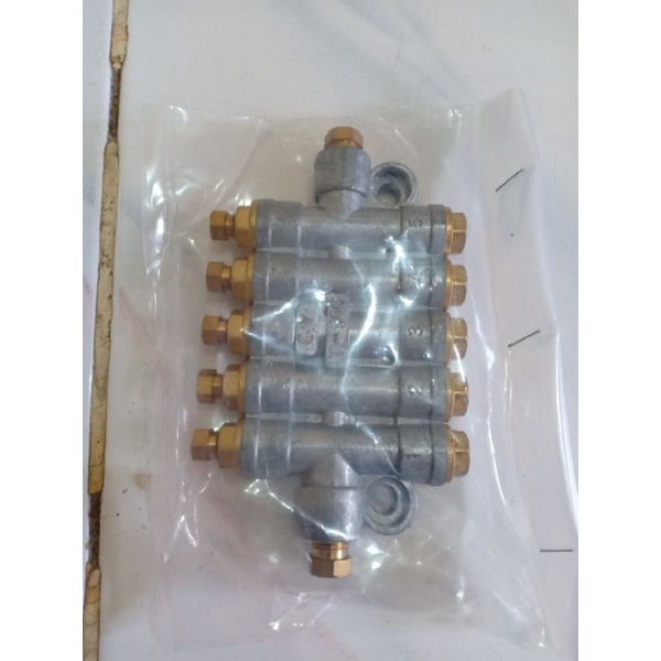 Jual terminal oil lubrikasi 5 jalur , diameter lubang 6 mm untuk selang ...