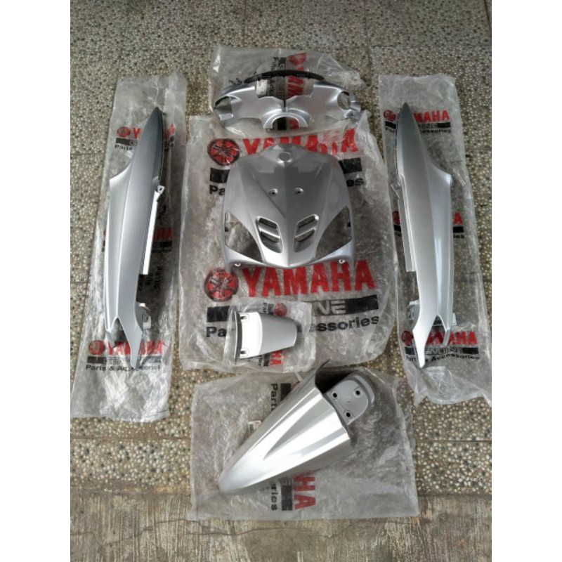 Jual BODY FULL HALUS MIO SPORTY SILVER ORIGINAL 5TL | Shopee Indonesia