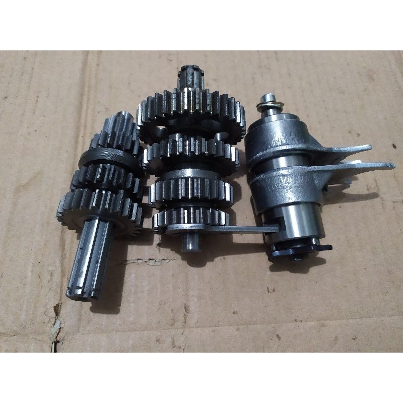 Jual gearbox gigi rasio ratio transmisi robahan c70 4speed | Shopee ...