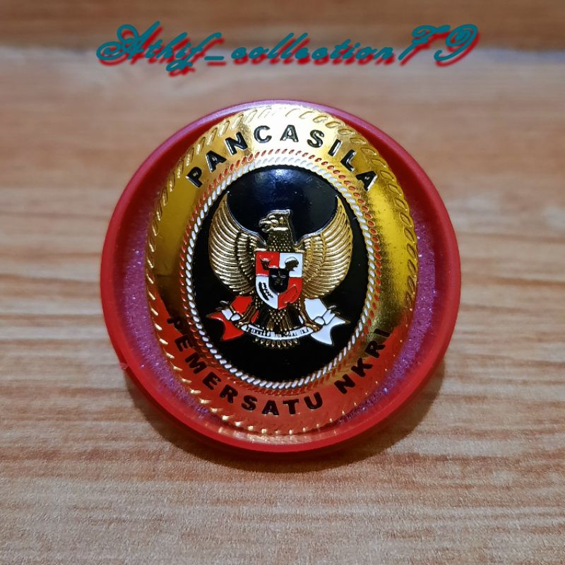 Jual Pin Pancasila Pemersatu NKRI Kuningan Magnet + Box Pin | Shopee ...