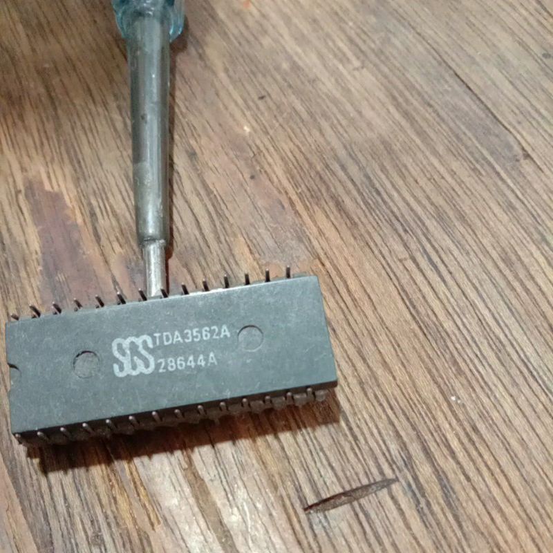 Jual TDA3562A ic tv crt bekas | Shopee Indonesia