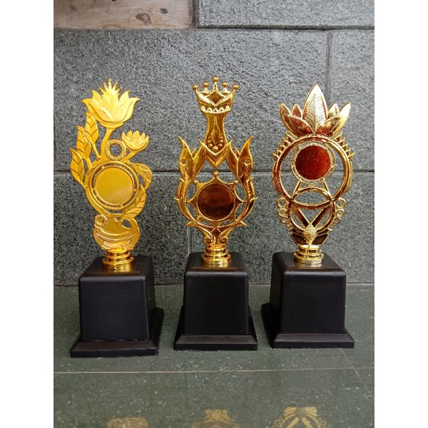 Jual PIALA MINI PIALA PLASTIK MINI TROPHY READY BANYAK | Shopee Indonesia