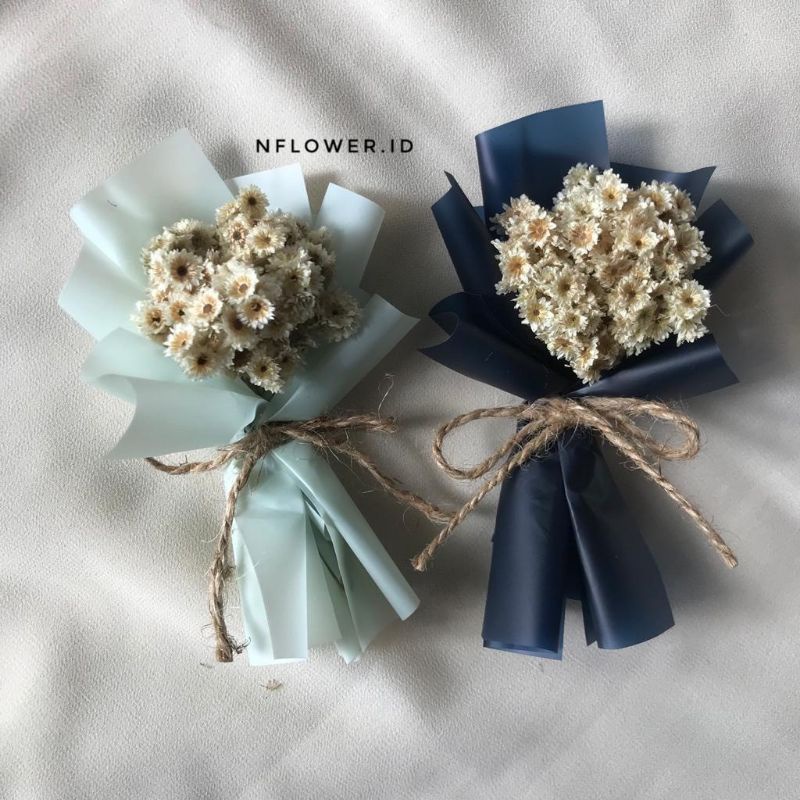 Jual Buket Mini Bunga Edelweis Kering Wrapping Premium | Shopee Indonesia