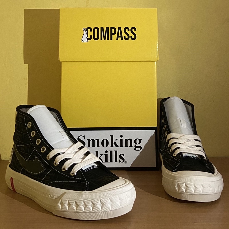 Jual Sepatu Compass X FR2 Retrograde Hi Decon Smoking Kills Size 39 (26 ...