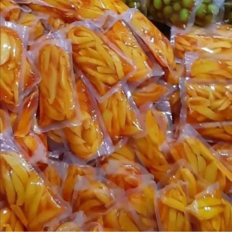 Jual Manisan /asinan buah mangga pedas 400 gram,gula asli, kualitas ...