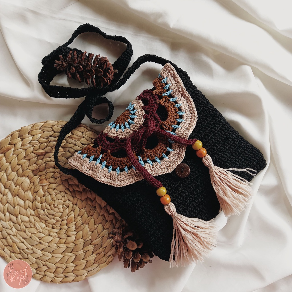Jual Tas Rajut Tutup Unik / Tas Rajut Rumbai / Simple Cheyaa Bag Medium ...