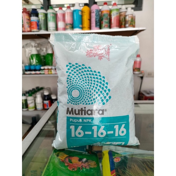 Jual Pupuk NPK MUTIARA 16-16-16 1kg biru Meroke kemasan PABRIK | Shopee Indonesia
