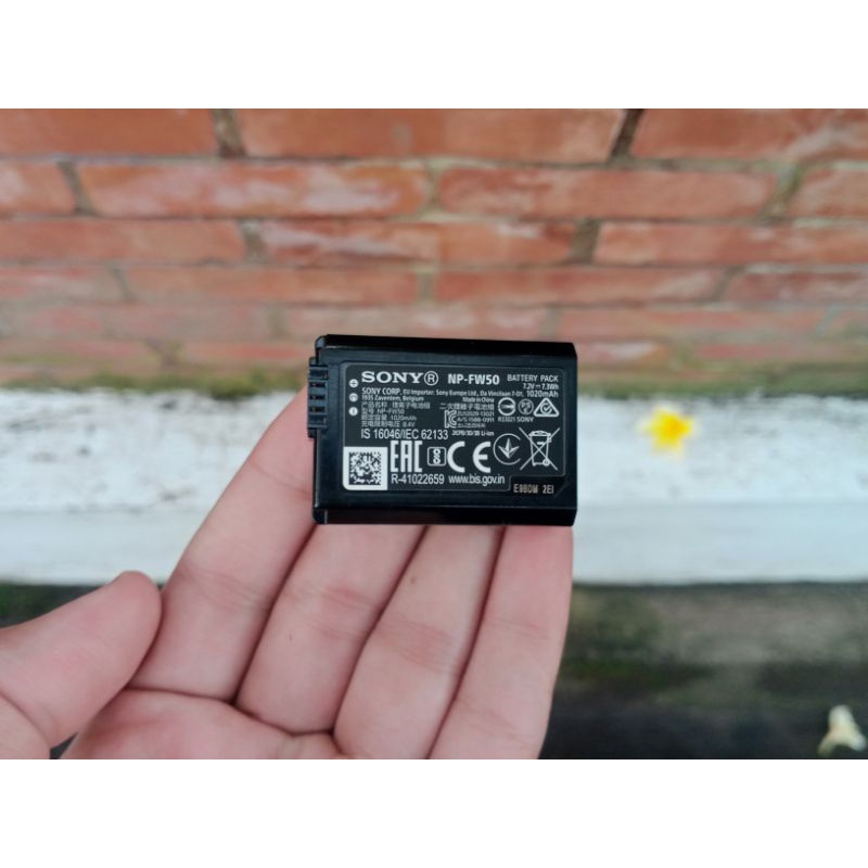 Jual Baterai Original NP-FW50 COPOTAN UNTUK KAMERA SONY A7 A7II A6400 A6300 A6100 A6000 A5100 ...