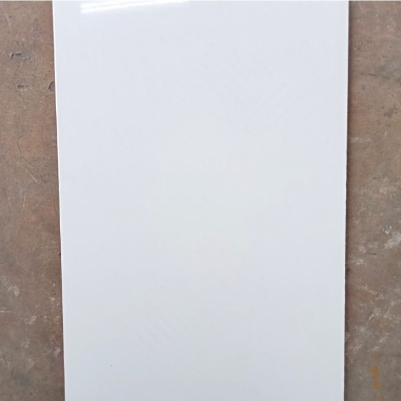 Jual KERAMIK DINDING PUTIH POLOS WHITE FLAT 25X40 KW1 | Shopee Indonesia