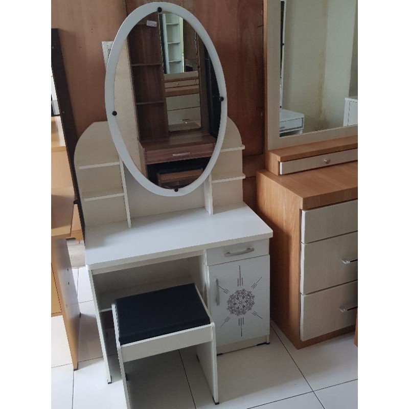 Jual Meja rias kaca oval / petak sliding | Shopee Indonesia