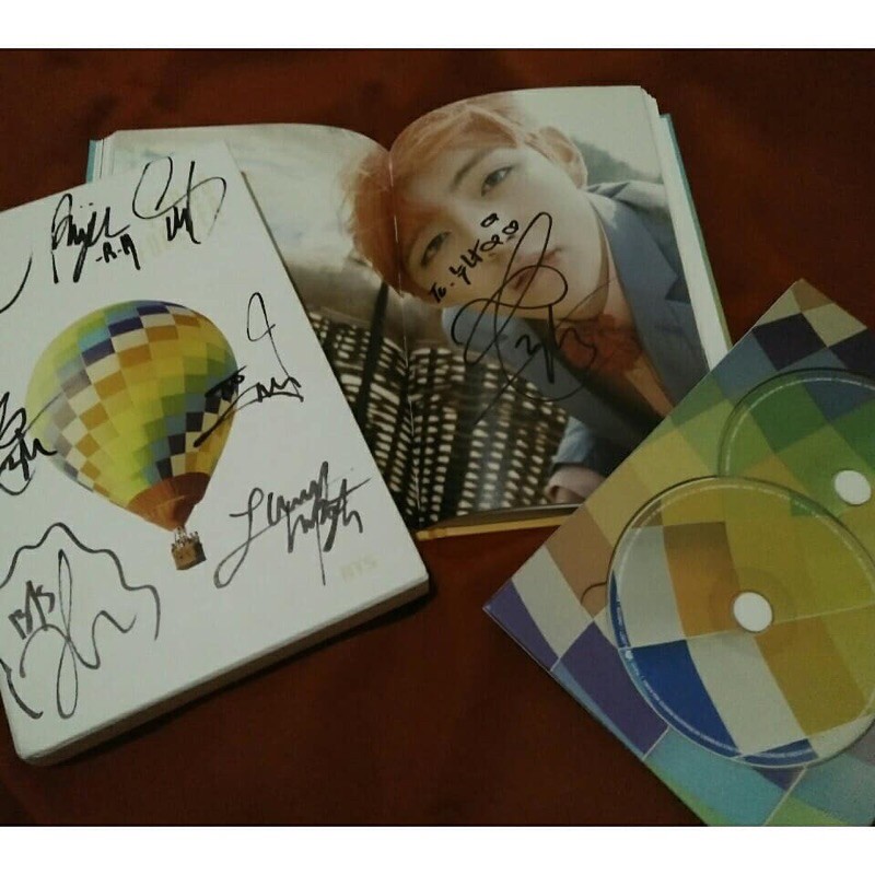 Jual BTS Signed Album Young Forever (BOOKED) | Shopee Indonesia