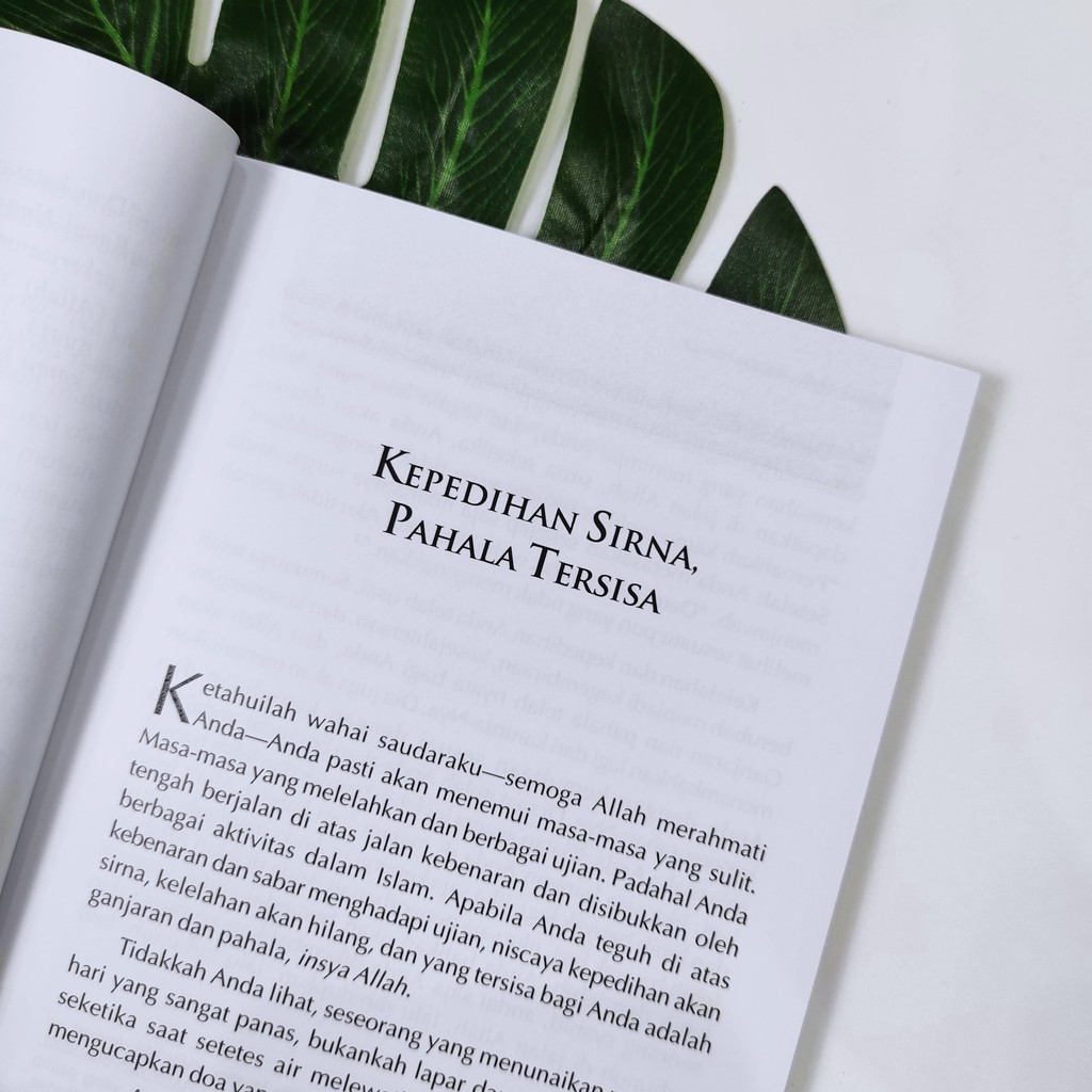 Jual BUKU KEPADA AKTIVIS MUSLIM - Nasihat Untuk Para Aktivis Muslim Supaya Azzam Tidak Lemah ...