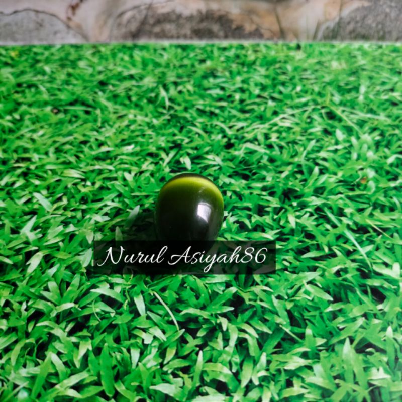 Jual SPESIAL koleksi barang antik batu model telur warna hijau lumut ...