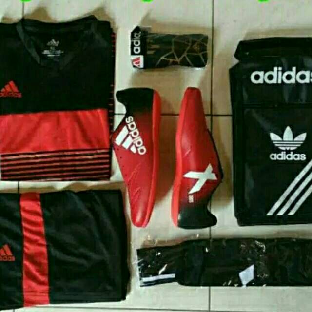 Jual PAKET KOMPLIT 5 SEPATU FUTSAL+SETELAN+Decker+kaoskaki+tas (BISA ...