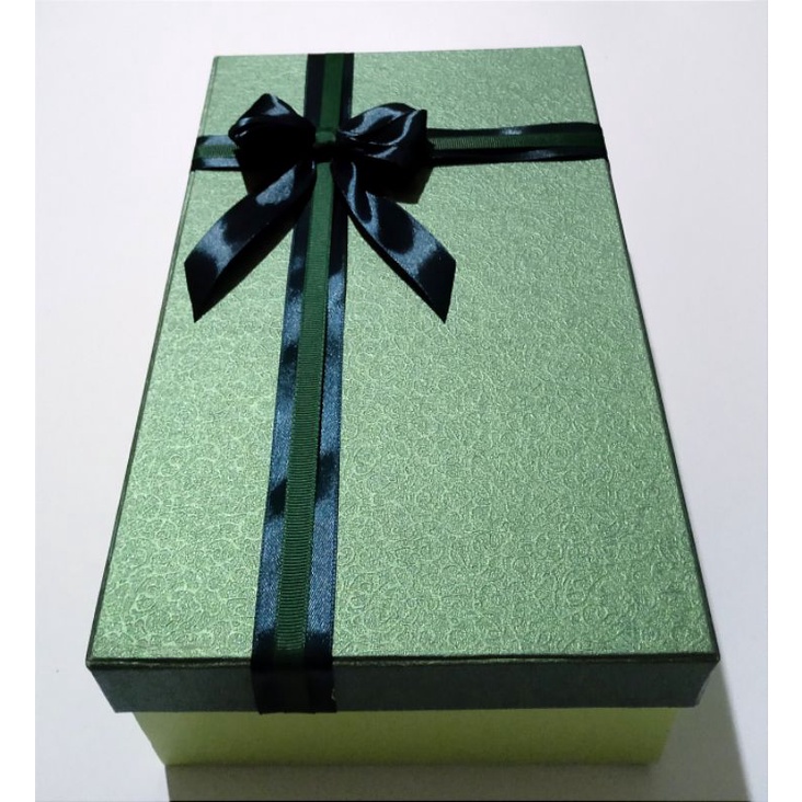 Jual BOX KADO GIFT BOX HARD BOX, UKURAN 30x20x10 | Shopee Indonesia