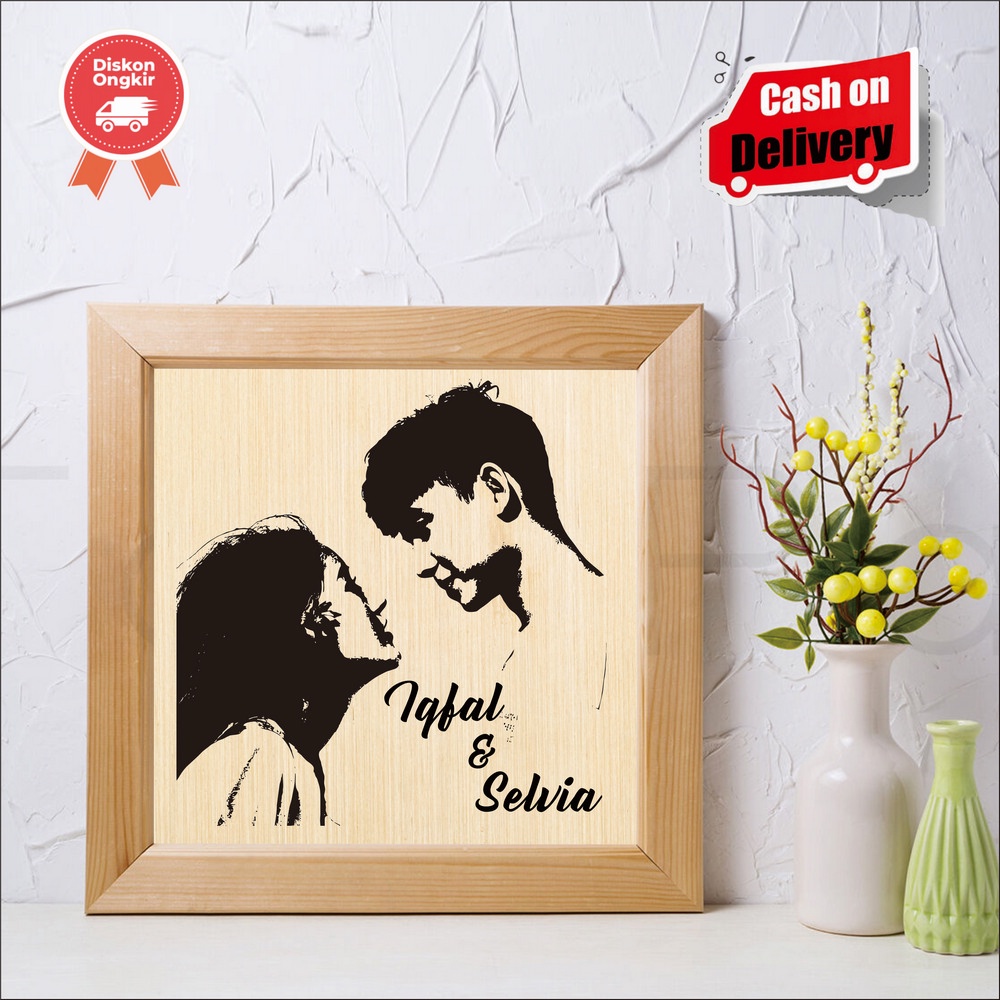 Jual Lukisan kayu frame sketsa siluet kado wedding, ulang tahun, wisuda ...