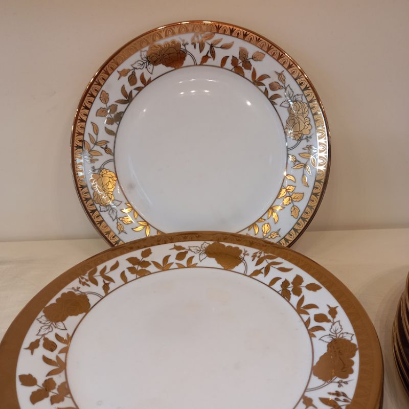 Jual piring kremik premium/piring cantik/piring unik/piring corak emas ...