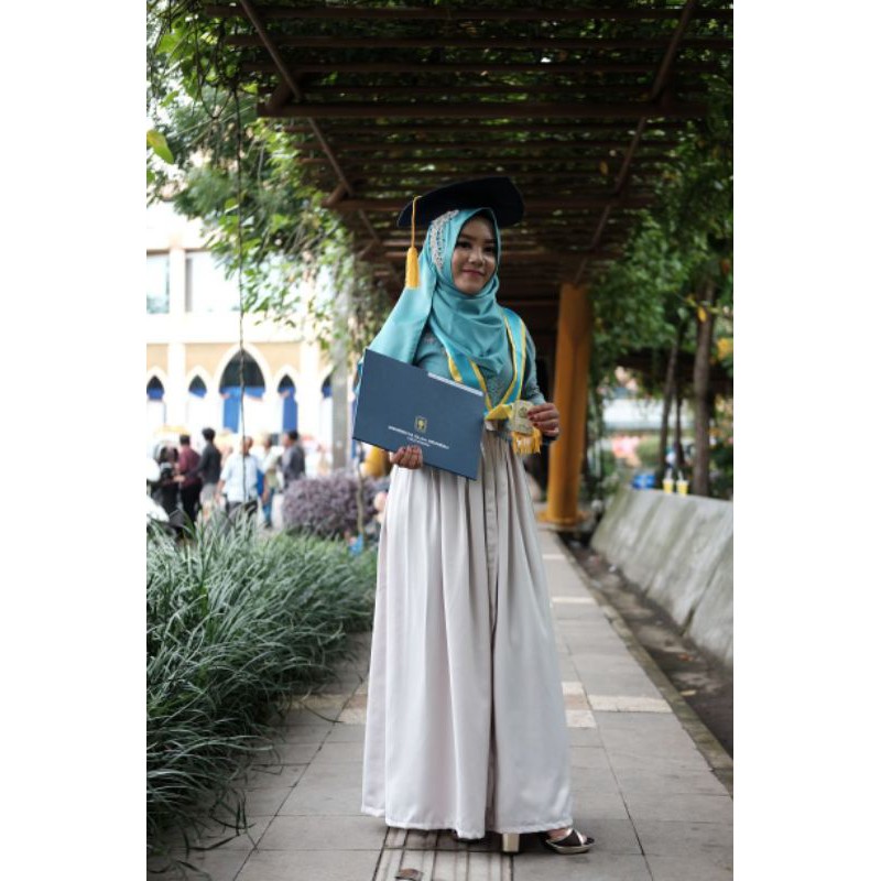 Jual Kebaya wisuda// Dress wisuda// Gaun pesta// Gaun lamaran ...