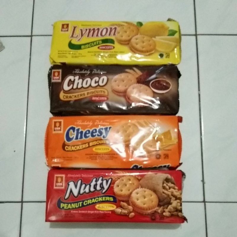 Jual Biskuit UBM cracker biscuit Lymon/Choco/Cheesy/Nutty | Shopee ...