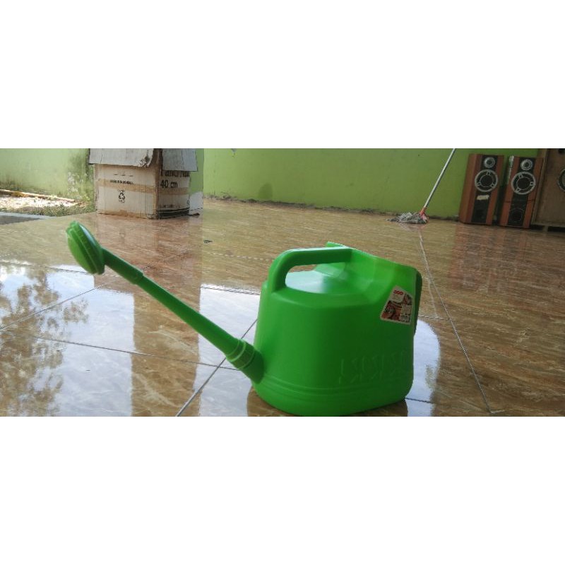 Jual Alat siram tanaman bahan Plastik//gembor plastik//gembor tanaman ...