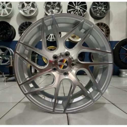Jual Velg Racing Ring 18 Hsr Giant Warna Silver Polish Mobil Mercy Audi Camry Innova Pelek Mobil ...