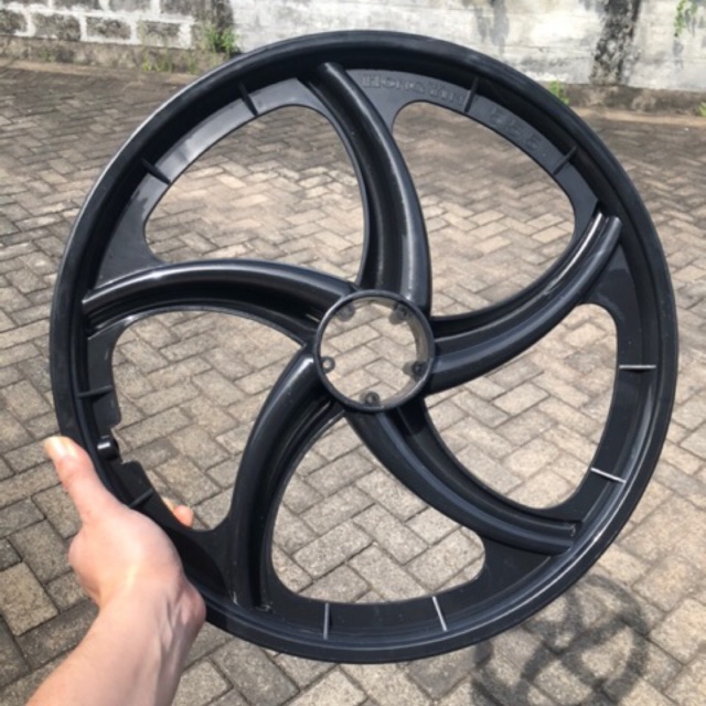 Jual Velg plastik sepeda 12,16,18,20 | Shopee Indonesia